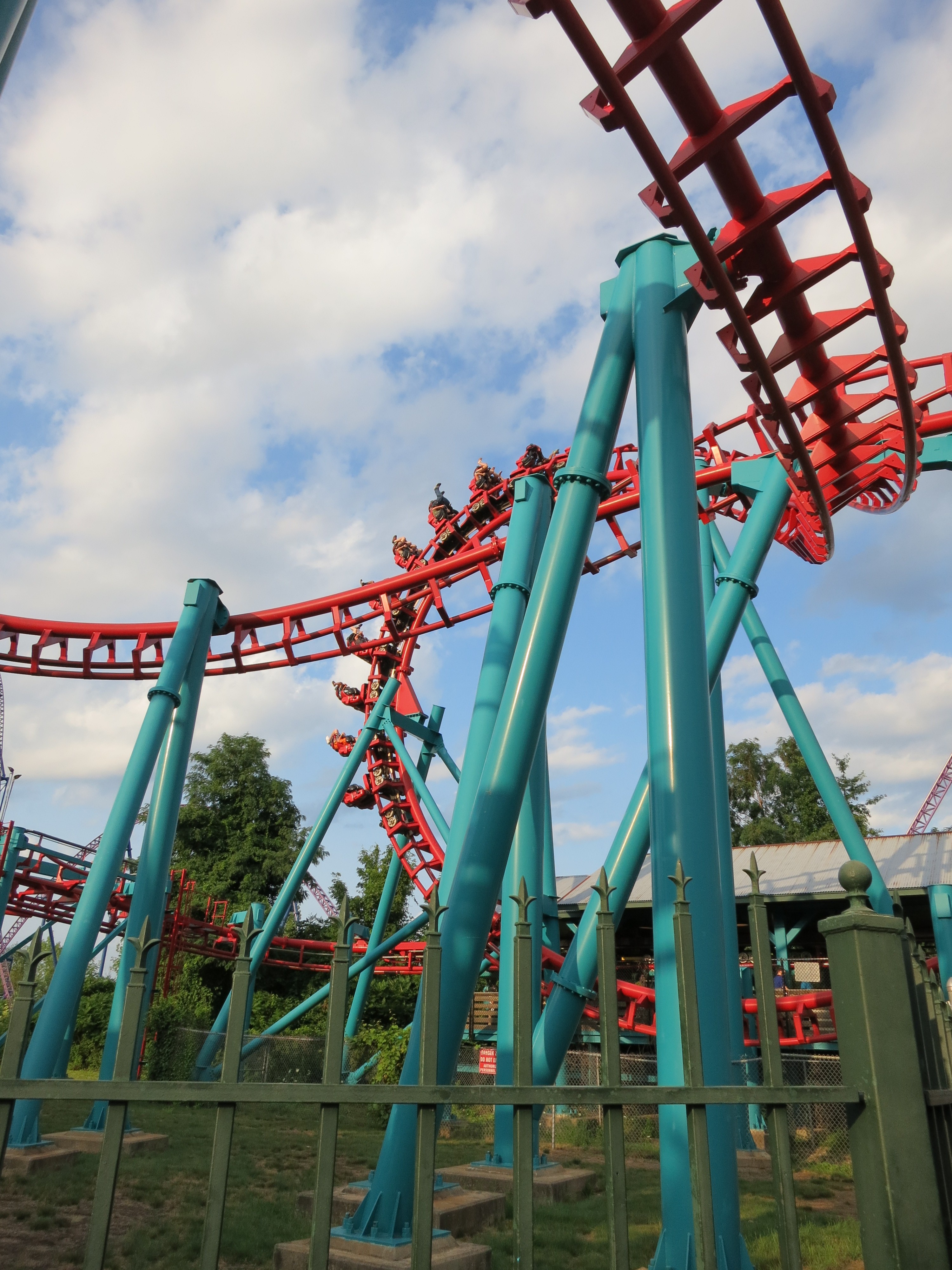 Day Trip: Six Flags New England – Social Vixen